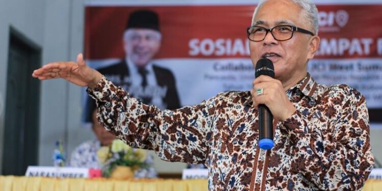 Anggota Komisi II DPR RI Dukung Rencana Kenaikan Gaji ASN - Parade.id Anggota Komisi II DPR RI Dukung Rencana Kenaikan Gaji ASN - Parade.id